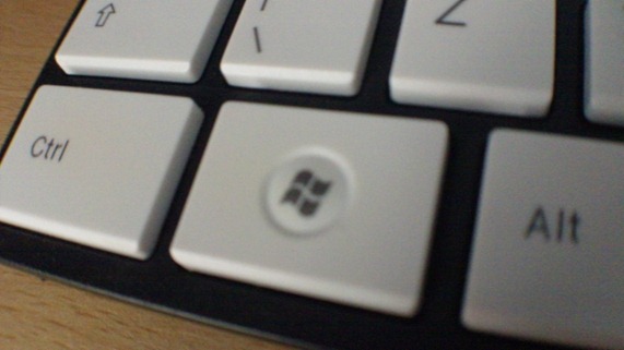 Ubuntu Stickered: My keyboard finally gets ubuntuized - OMG! Ubuntu